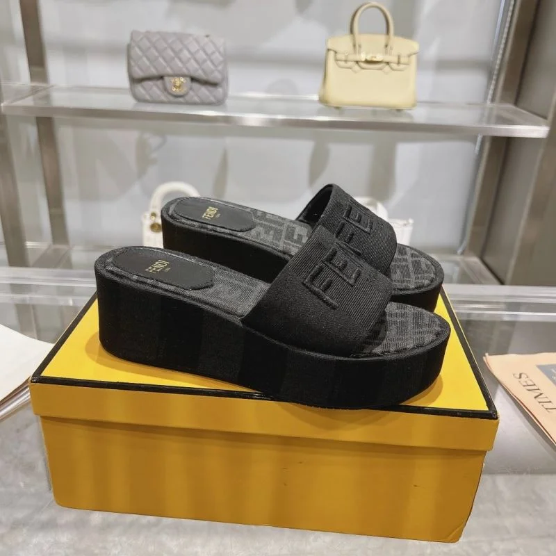 Brand-authenticated Fendi Slippers