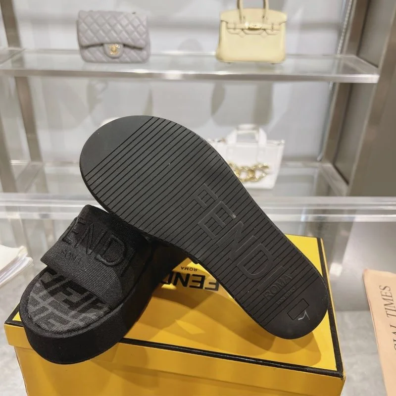 Brand-authenticated Fendi Slippers