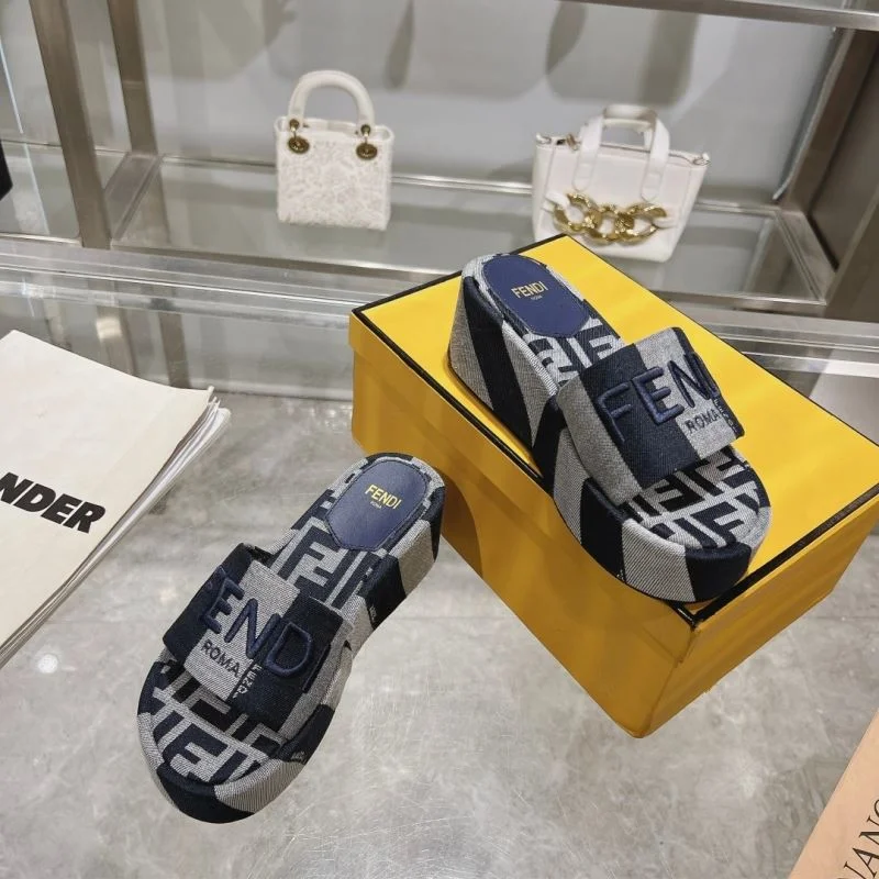 Exact replica Fendi Slippers