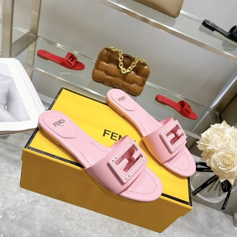 Accurate model Fendi Slippers