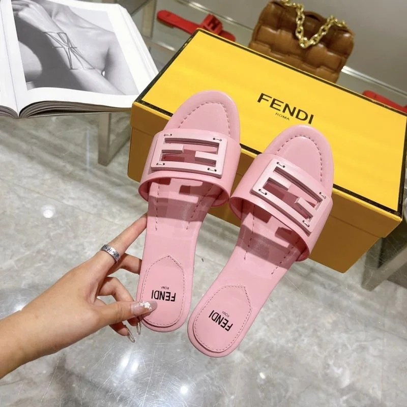 Accurate model Fendi Slippers
