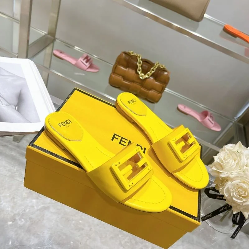 Accurate model Fendi Slippers