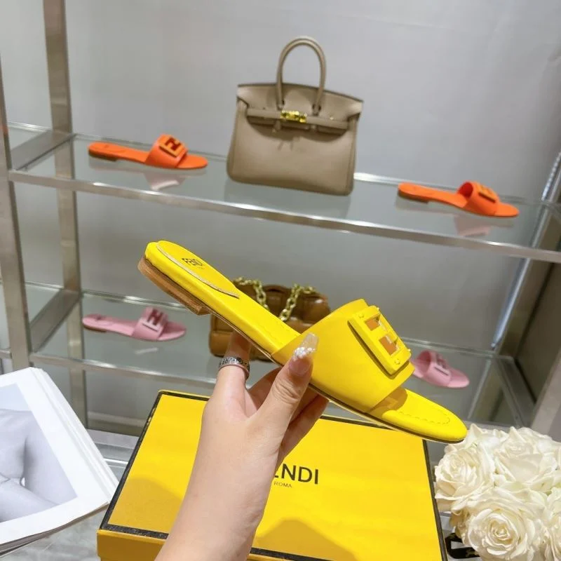 Accurate model Fendi Slippers