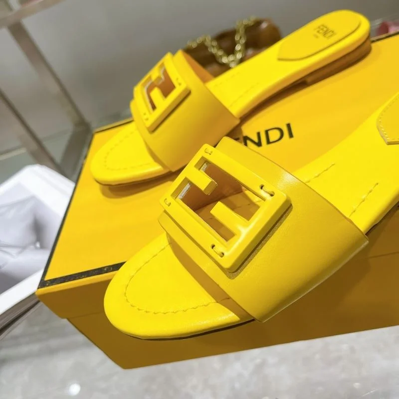 Accurate model Fendi Slippers
