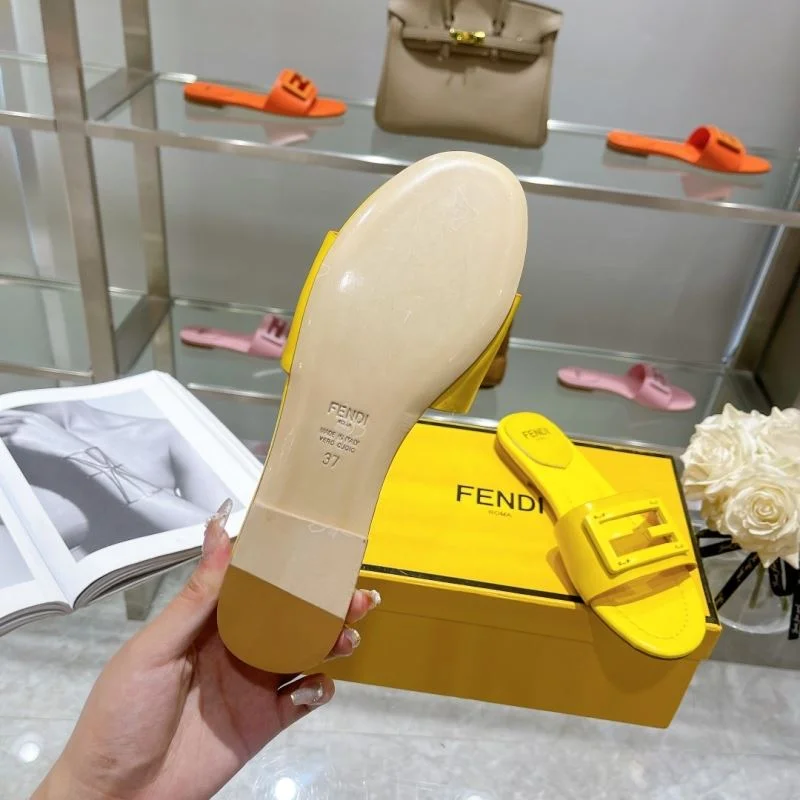 Accurate model Fendi Slippers