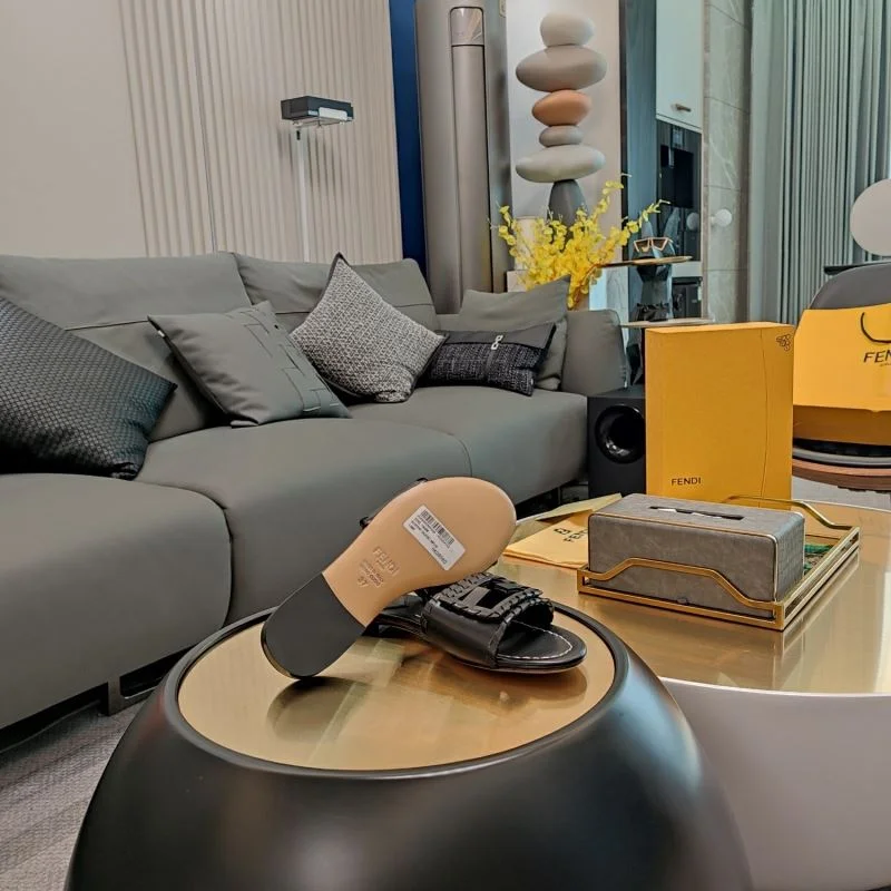 Legit Fendi Slippers