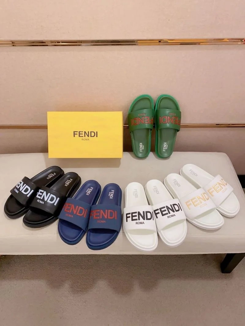 Low-cost Fendi Slippers