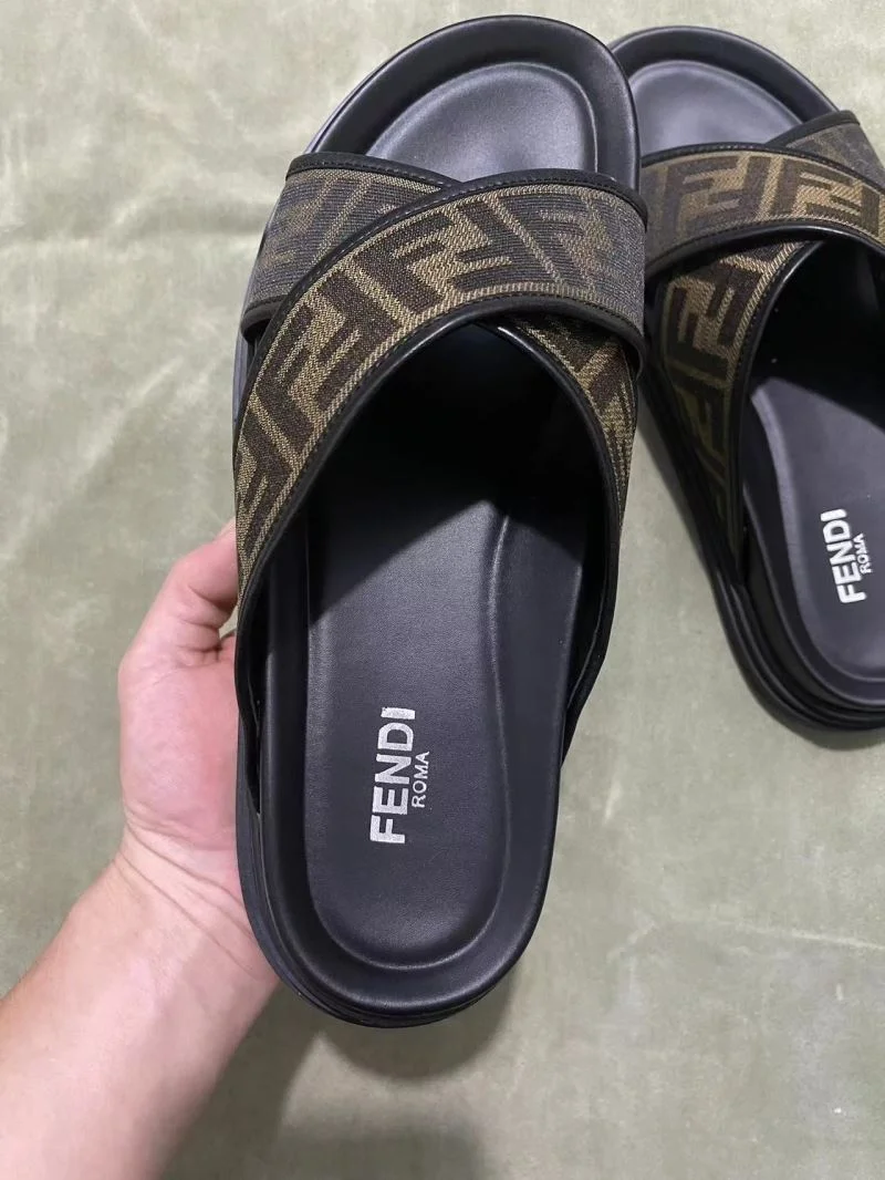 Accurate model Fendi Slippers