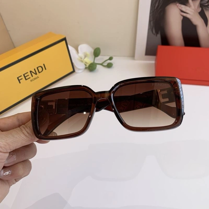 Low-cost Fendi Sunglasses