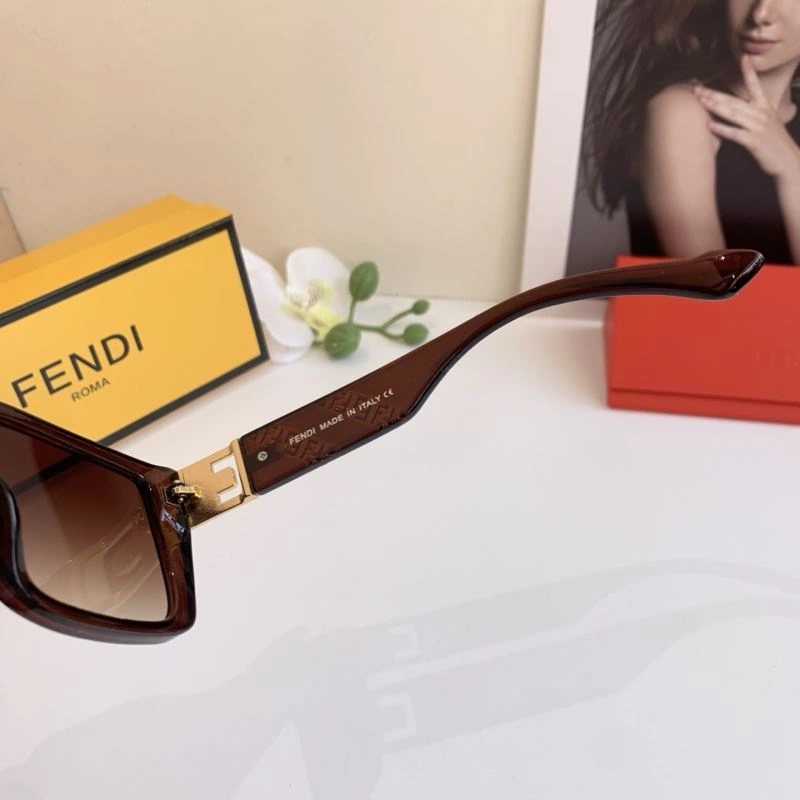 Low-cost Fendi Sunglasses