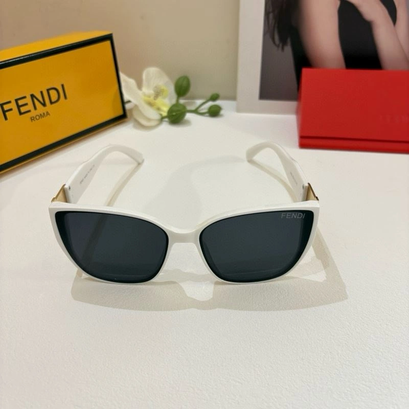Perfect replica Fendi Sunglasses