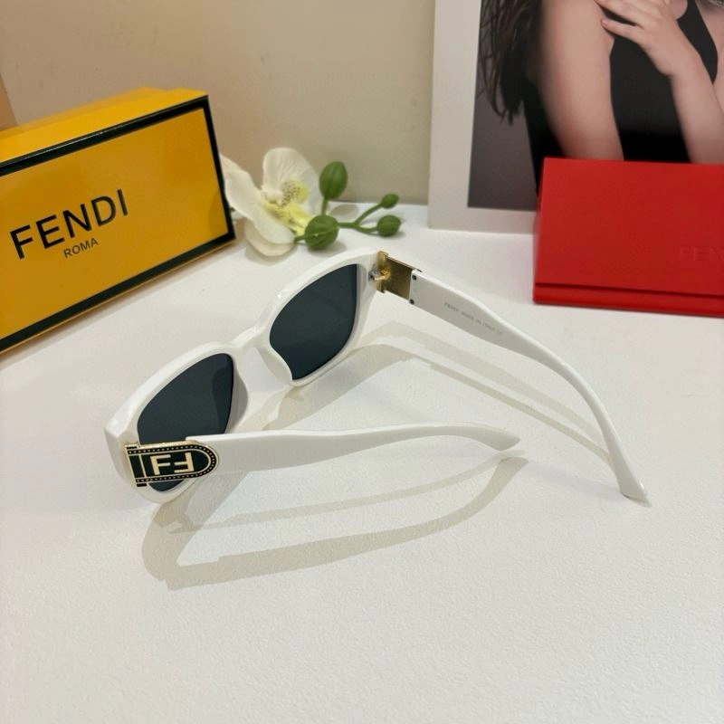 Perfect replica Fendi Sunglasses