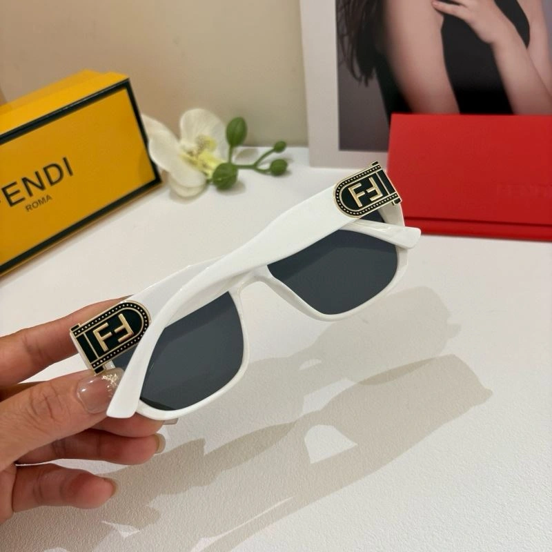 Perfect replica Fendi Sunglasses