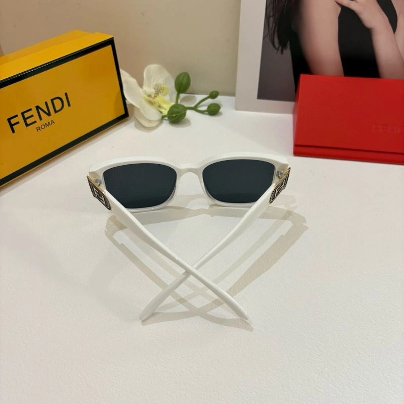Perfect replica Fendi Sunglasses