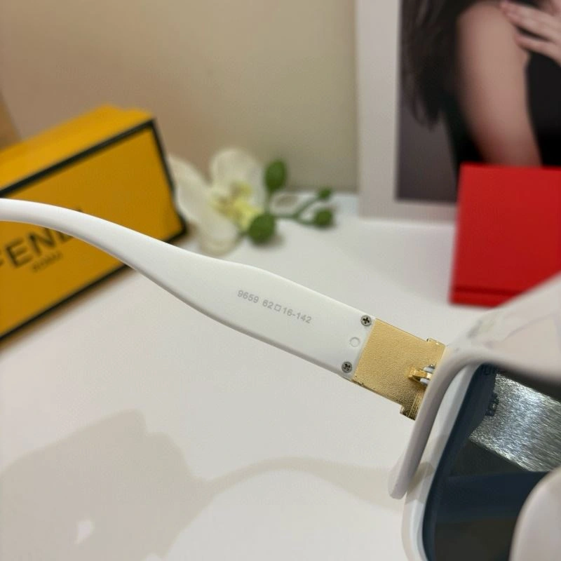 Perfect replica Fendi Sunglasses