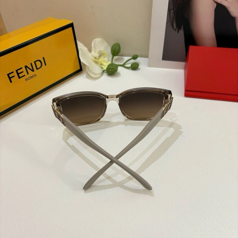 Precise copy Fendi Sunglasses