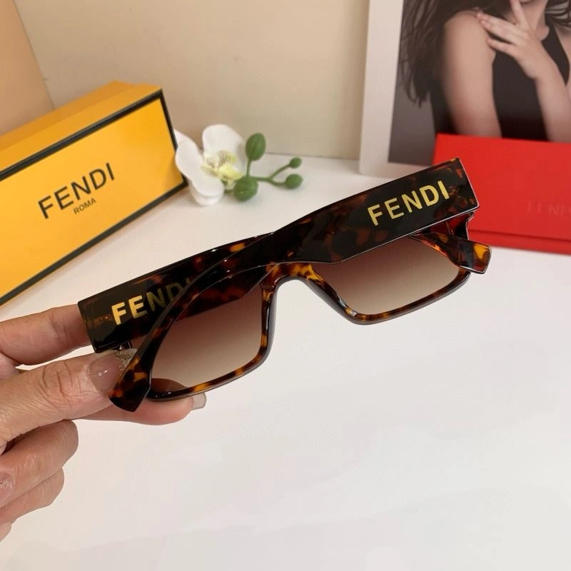 Factory-made Fendi Sunglasses