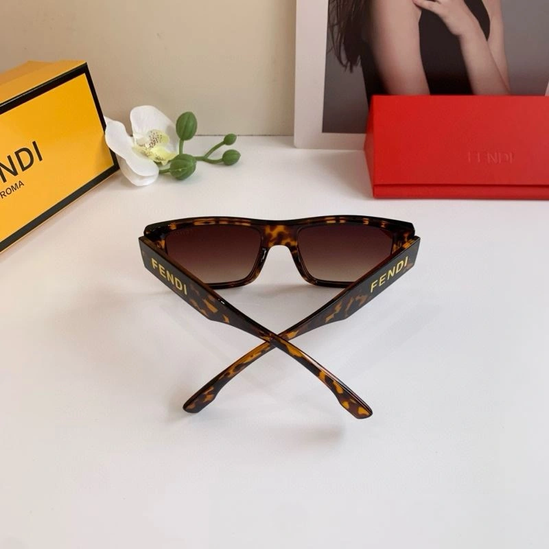Factory-made Fendi Sunglasses