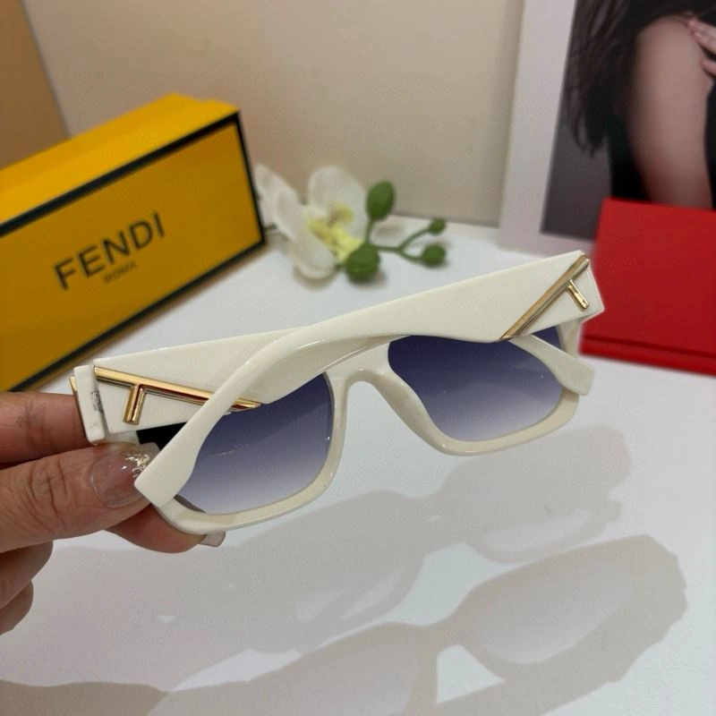 1:1 copy Fendi Sunglasses