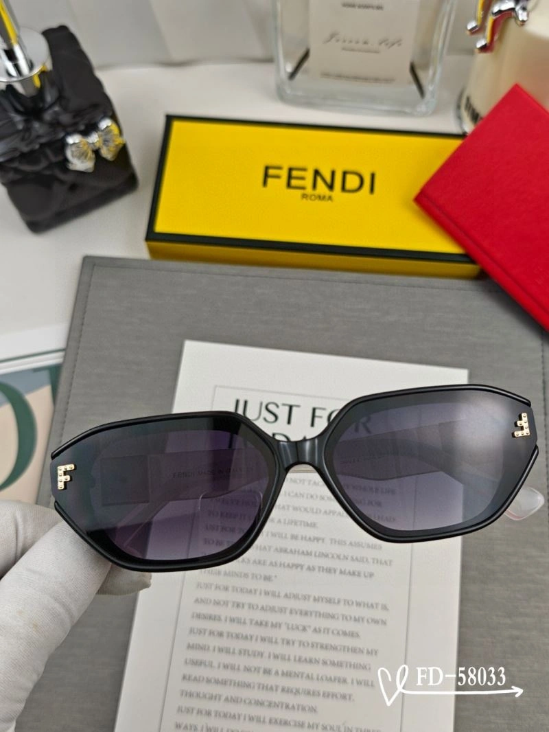 Cut-rate Fendi Sunglasses