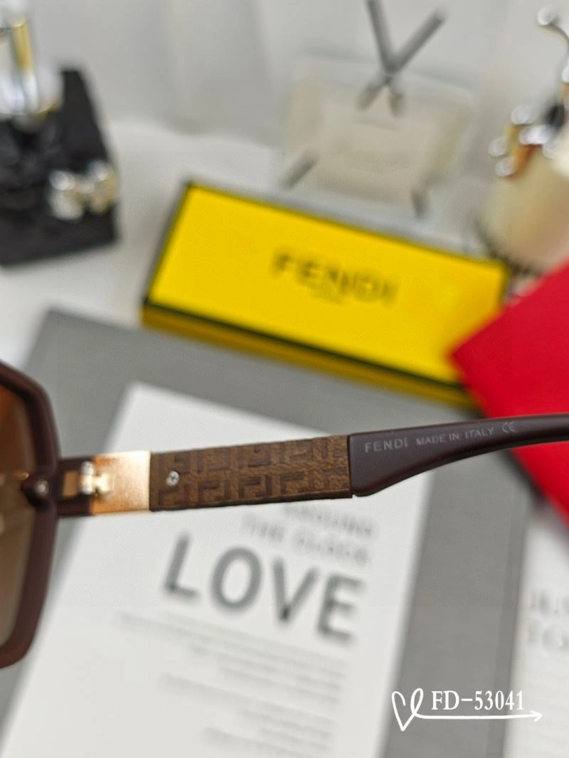 Cut-rate Fendi Sunglasses