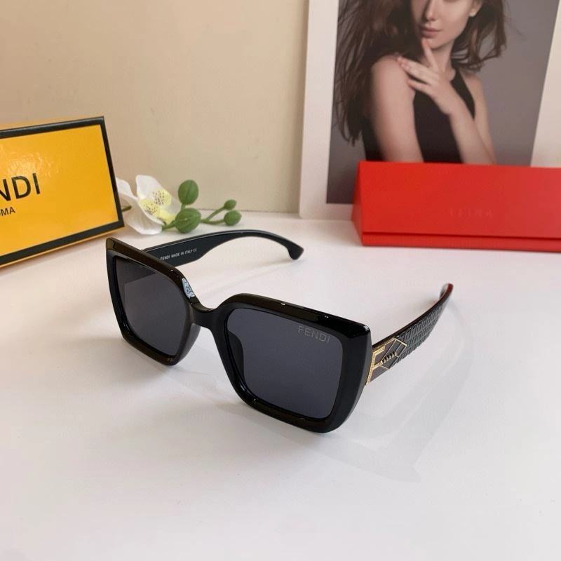 High fidelity Fendi Sunglasses