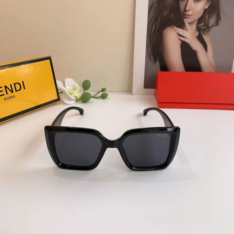 High fidelity Fendi Sunglasses