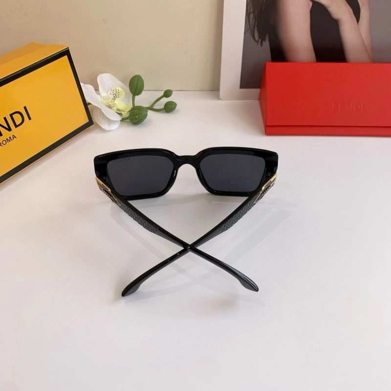 High fidelity Fendi Sunglasses