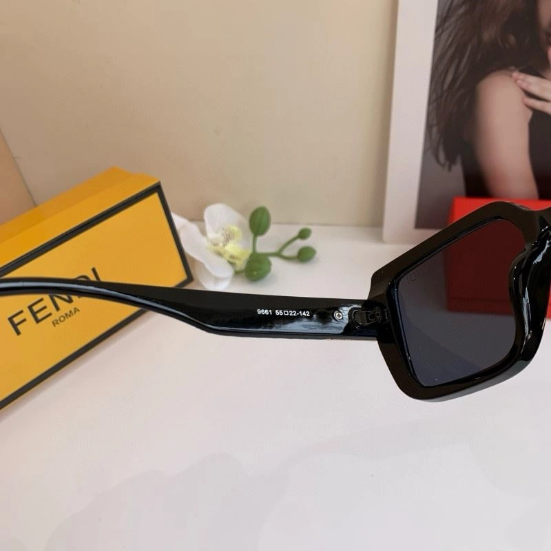 High fidelity Fendi Sunglasses