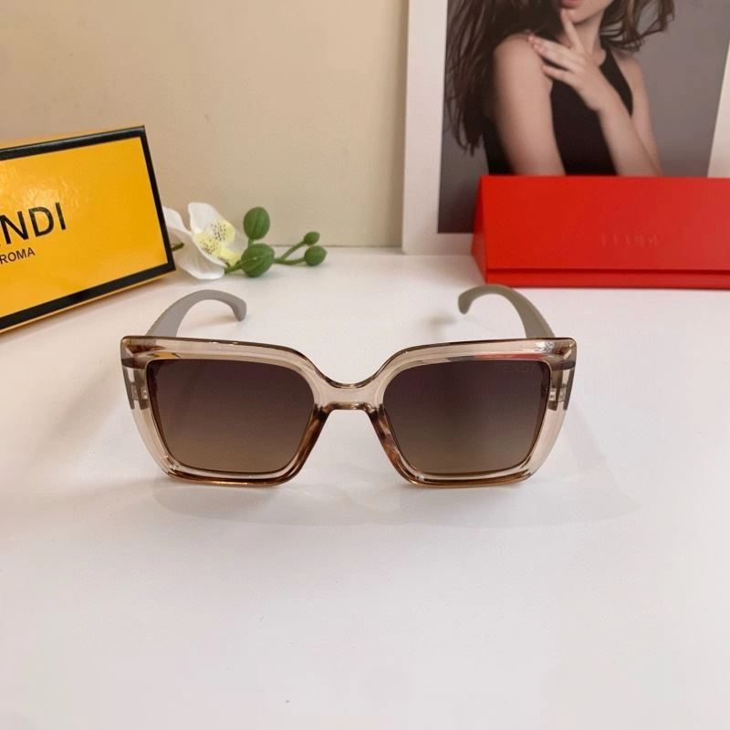 Top mirror Fendi Sunglasses