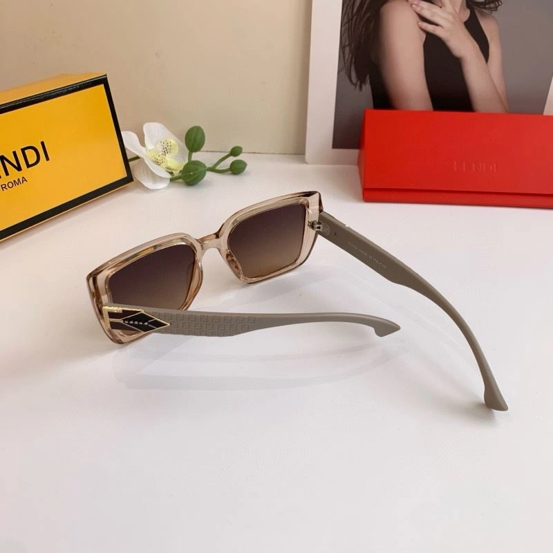 Top mirror Fendi Sunglasses