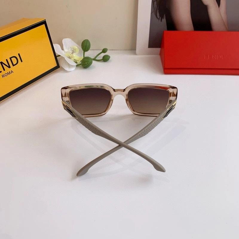 Top mirror Fendi Sunglasses