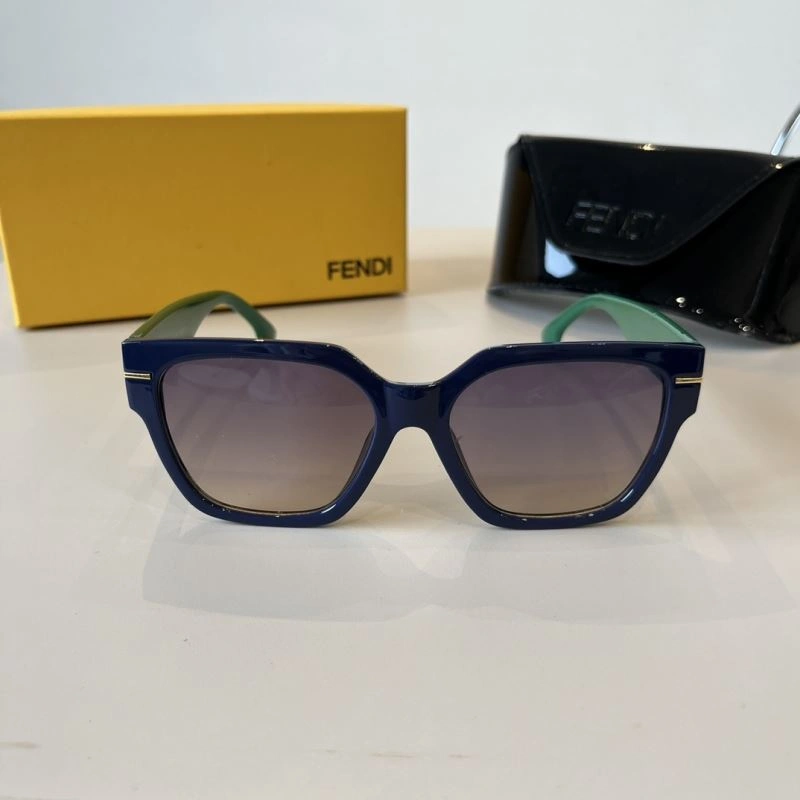 Top match Fendi Sunglasses