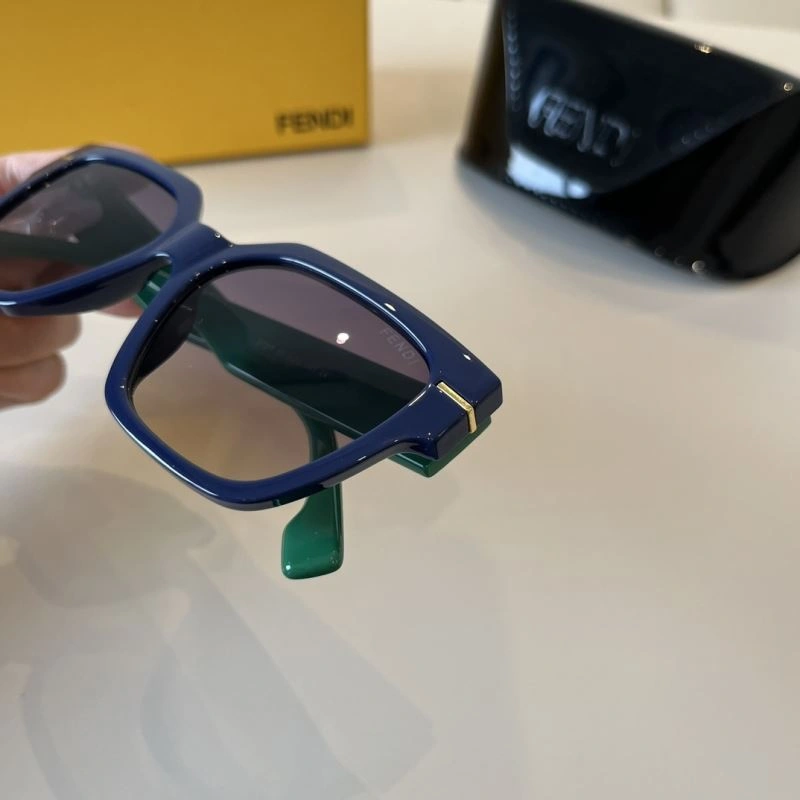 Top match Fendi Sunglasses
