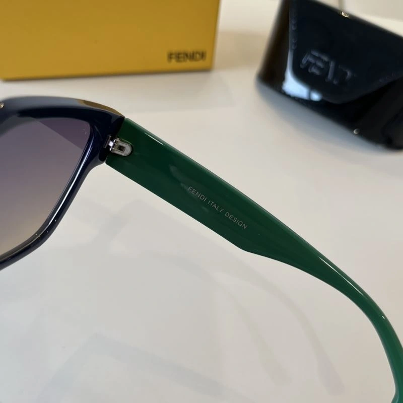 Top match Fendi Sunglasses