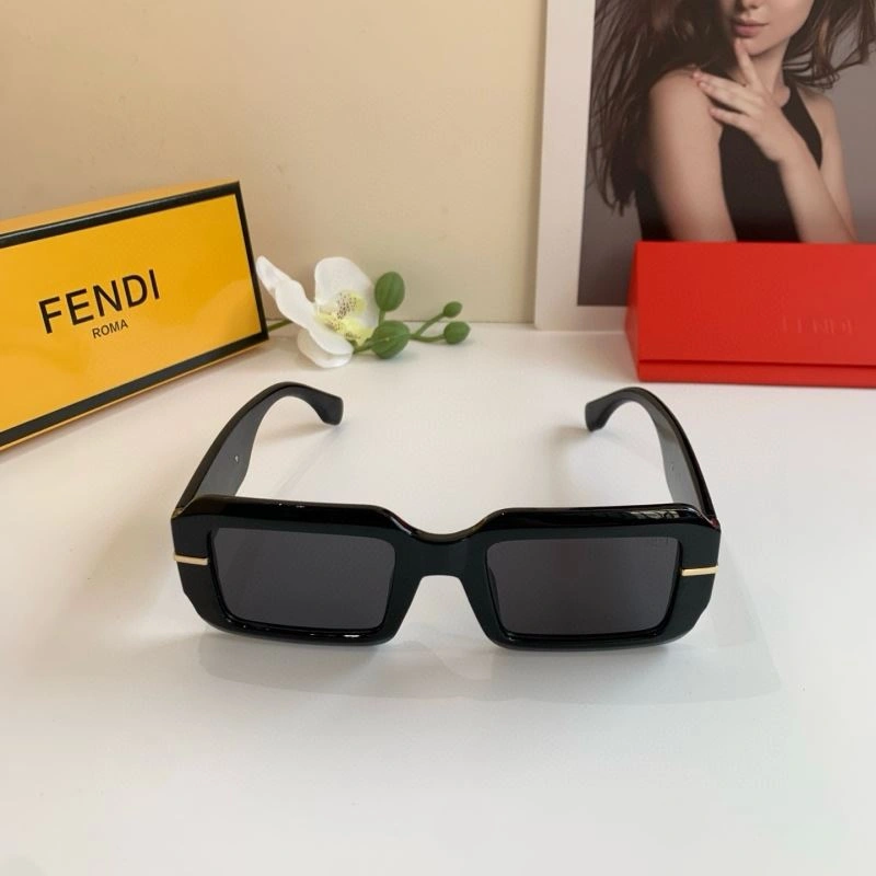 Low-cost Fendi Sunglasses