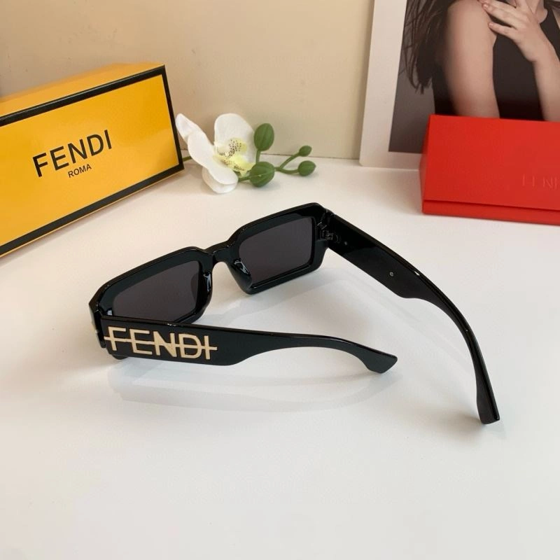 Low-cost Fendi Sunglasses