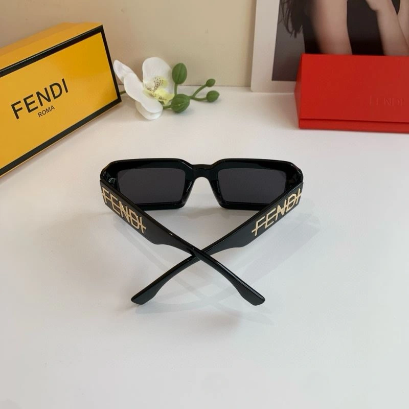 Low-cost Fendi Sunglasses