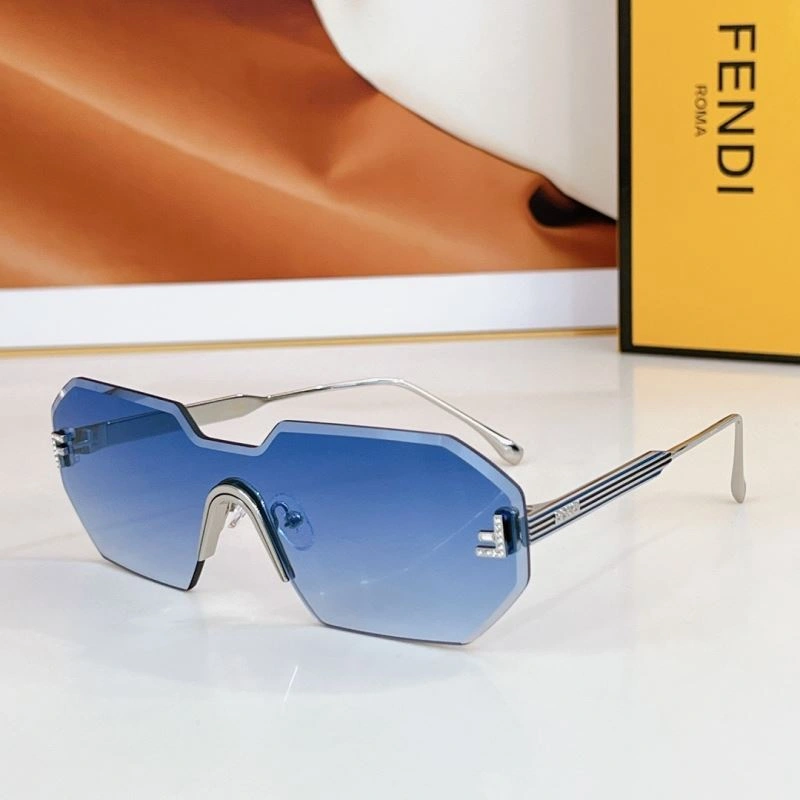 Accurate model Fendi Sunglasses