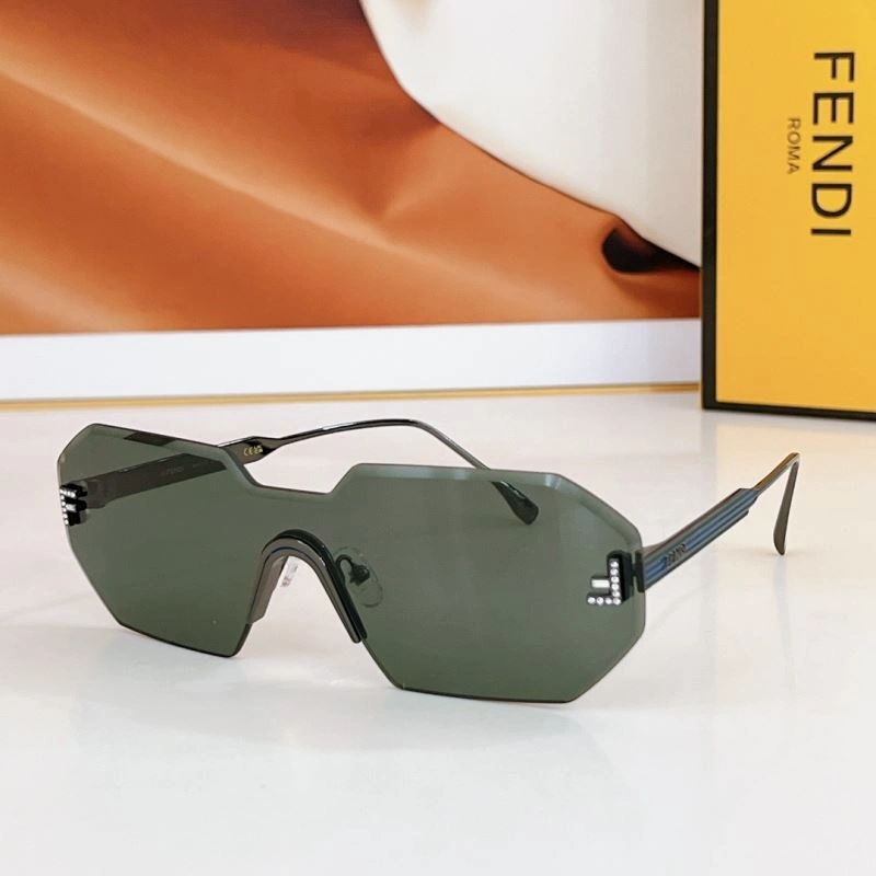 Accurate model Fendi Sunglasses