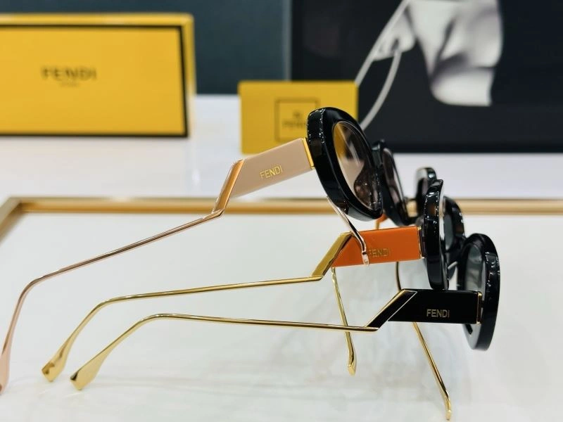 Low-cost Fendi Sunglasses