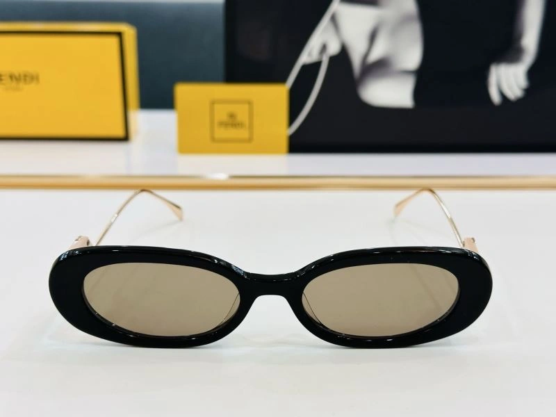 Low-cost Fendi Sunglasses