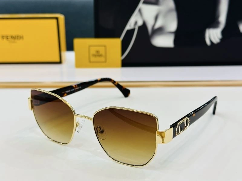 Exact replica Fendi Sunglasses