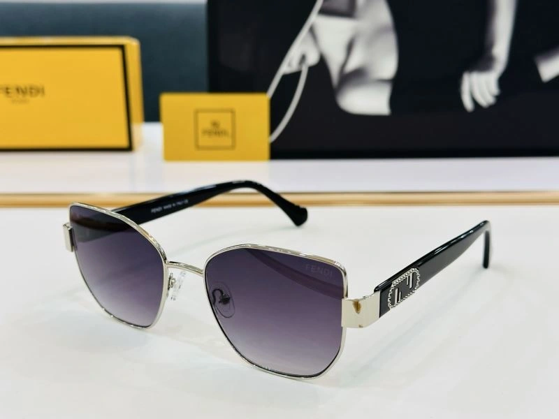 Exact replica Fendi Sunglasses