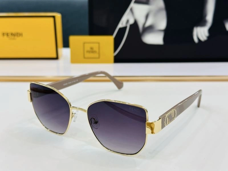 Exact replica Fendi Sunglasses