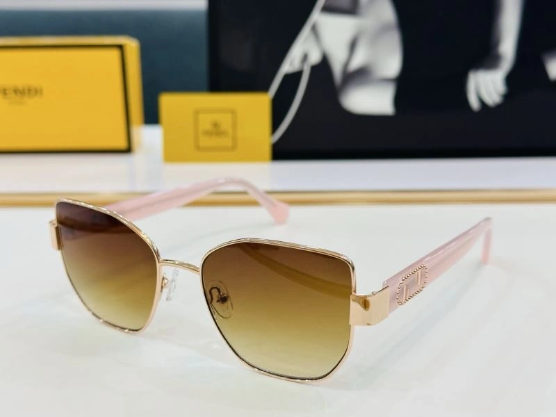 Exact replica Fendi Sunglasses