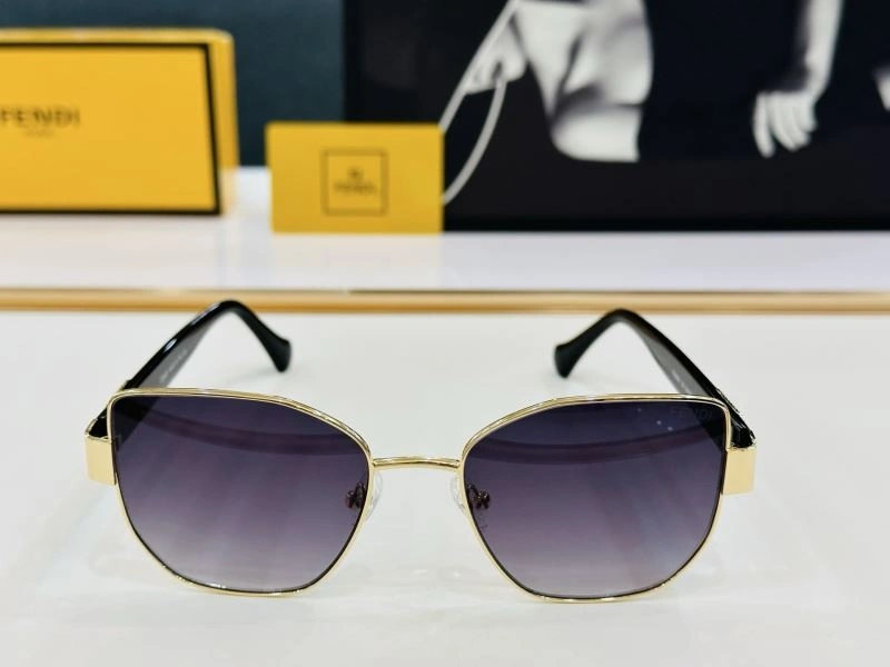 Exact replica Fendi Sunglasses