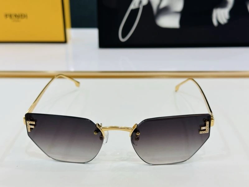 Top mirror Fendi Sunglasses