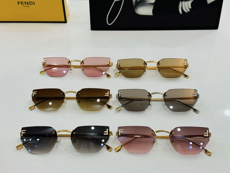 Top mirror Fendi Sunglasses