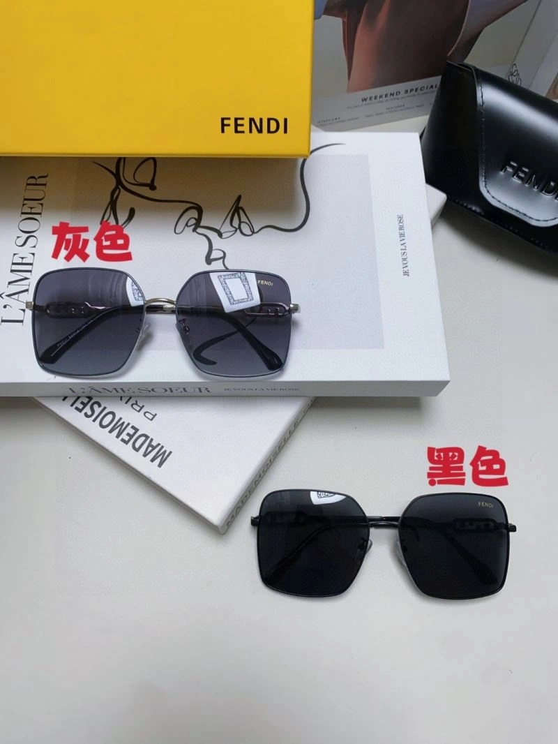 Accurate model Fendi Sunglasses